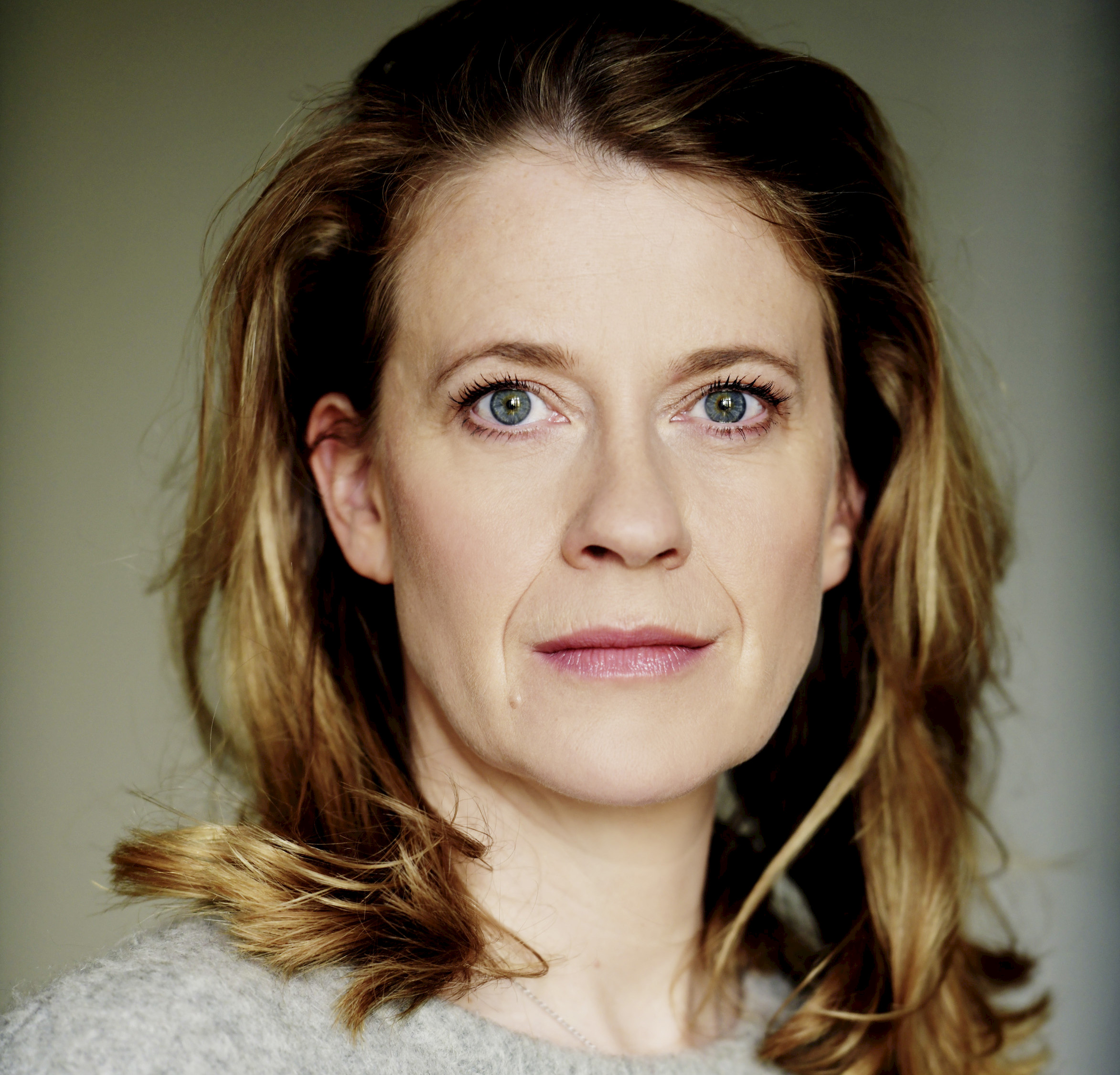 Caroline Peters - Tom Produkt